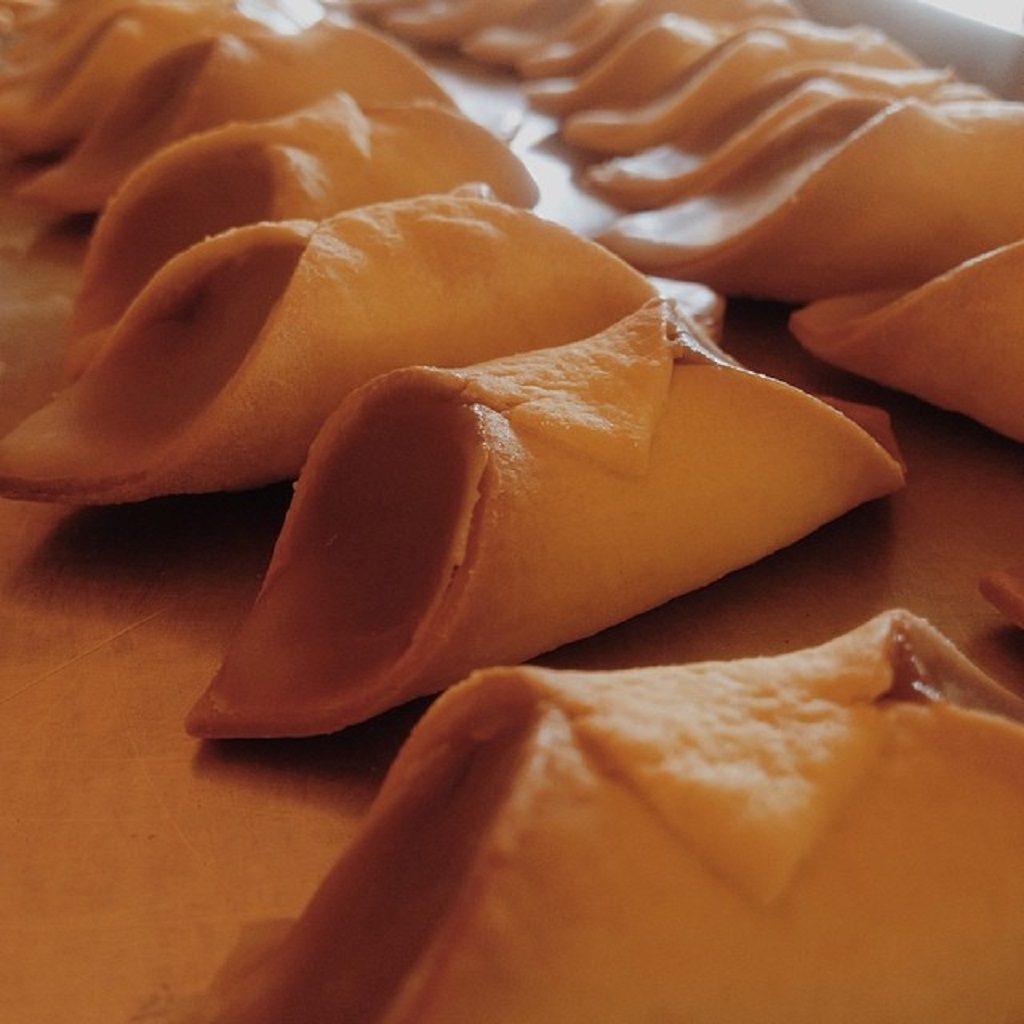 Gaznates, dulzura envuelta… ¡gula resuelta!